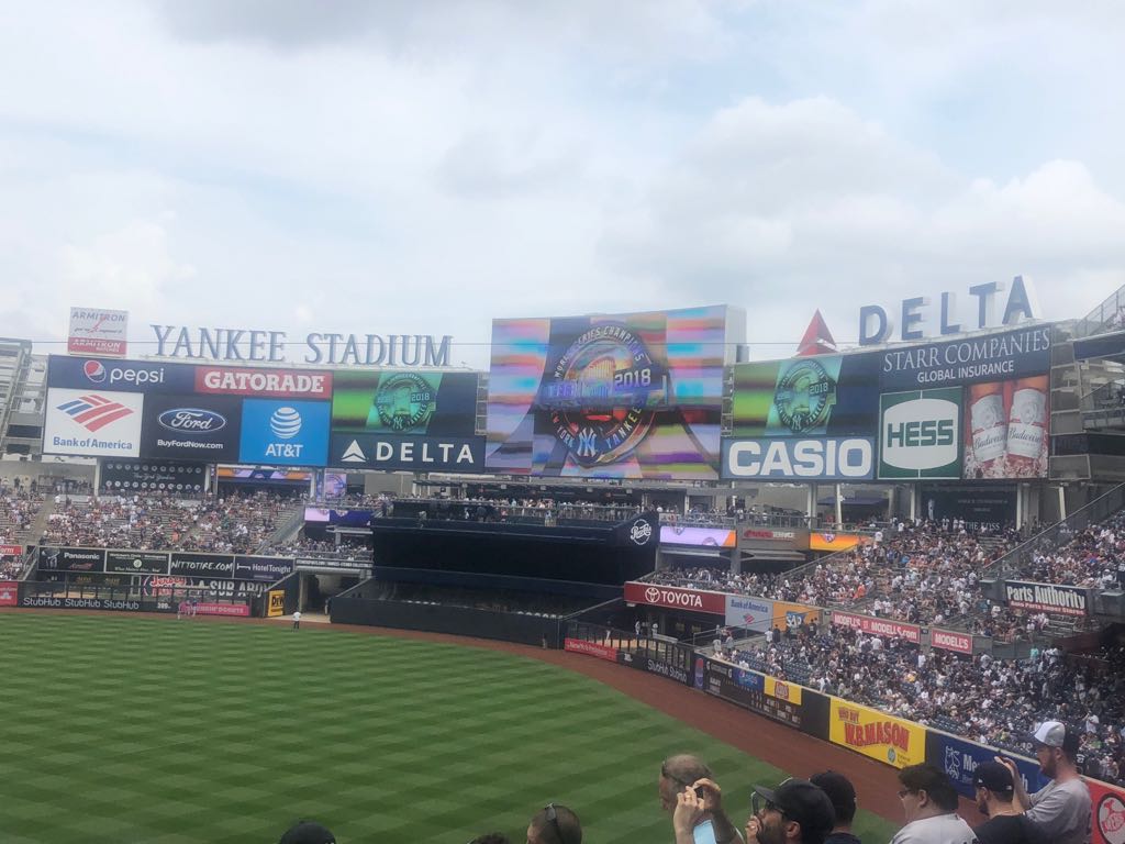 BASEBALL GAME AT THE YANKEE STADIUM - Architect-US