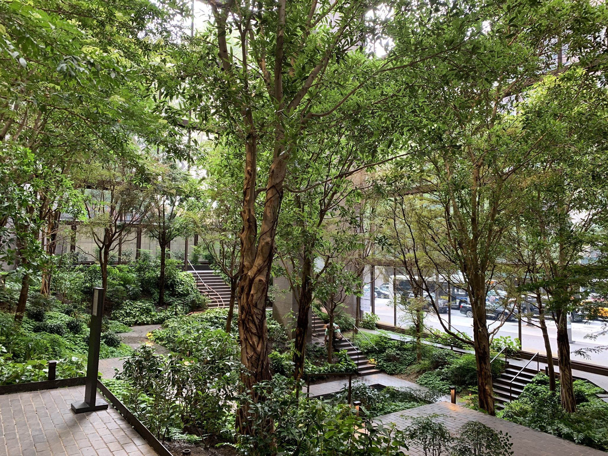 THE FORD FOUNDATION BUILDING: AN EAST MIDTOWN ARCHITECTURAL LANDMARK ...