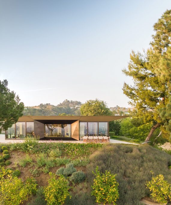 Donaldson + Partners designs a faceted home in Beverly Hills - Architect-US